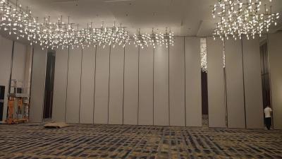 China WiigHirshman Folding Partition Wall 2000-6000mm Height with Double Seal Rubber and Aluminum Track System for sale