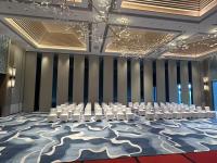China Hanging Soundproof Partition Wall with Aluminum Alloy Frame - Class A Fire Rating & High Durability for Office and Commercial Spaces for sale