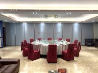 China Foldable Room Separator Height 2000-6000 Mm The Versatile and Convenient Room Divider for Any Space for sale