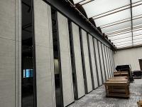 China Soundinsulation 35 to 55 DB Movable Sliding Partition Wall Manual Or Motorized Sliding Operation Floor to Ceiling Or Partial Height Installation for sale