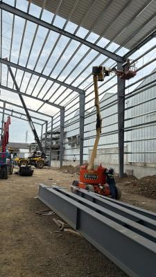 China Q355B Grade Steel Structure Warehouse with Steel Decking Floor and 50 Years Service Life for sale