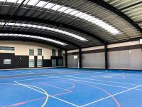 China Fast Construction Time Steel Structural Building with Hot Rolled Technique and Bolt/Weld Connection for sale