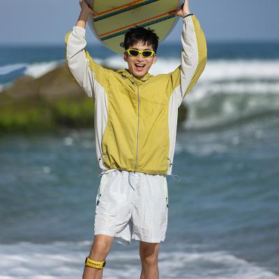 China Men Breathable Quick Dry UV Protection Hooded Jacket for Outdoor Beach Surf Trip for sale