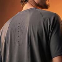 China Men UPF50+ Anti‑UV Quick‑Dry Hiking T‑Shirt, 4‑Way Stretch Breathable Mountain Outdoor Tee Custom OEM & ODM for sale