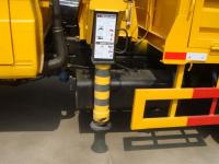 China hot sale Forland 4*2 LHD 2tons telescopic boom mounted on truck, best price FORLAND 2,000kgs cargo truck with crane for sale