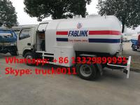 China 2020s new designed 2.3tons dongfeng LHD 4*2 mobile lpg gas refilling truck, best price lpg gas bobtail vehicle for sale for sale
