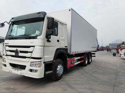 China Good price SINOTRUK HOWO 6*4 LHD 266hp refrigerated truck new China manufactured 43cubic meters cold van box truck for sale