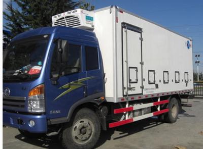 China 6 Wheels Customized Baby Birds Van Truck 20000-50000 live day old birds transported carrier for sale