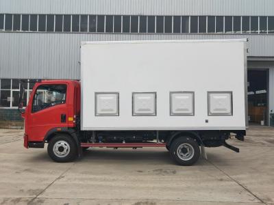 China good quality factory direct sale price SINOTRUK HOWO poultry day old chicks transported vehicle babychick van truck for sale