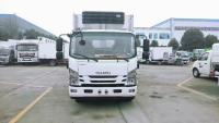 China Direct Sale Baby Birds Van Truck ISUZU 700P 4*2 LHD RHD 40000 capacity poultry day old chicks transported truck for sale for sale