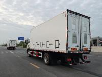 China high quality competitive price SINOTRUK HOWO 4*2 RHD farm-oriented livestock poultry day old chicks transported vehicle for sale