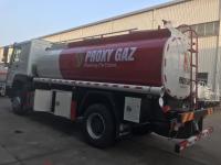China Cheaper price 14000Liters SINOTRUK HOWO 6 tires LHD RHD mobile fuel dispensing truck new oil refueling tanker truck for sale