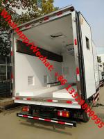China customized SINO TRUK HOWO 4*2 RHD smaller day old chicks transported vehicle for KENYA, baby goose/ducks delivery truck for sale
