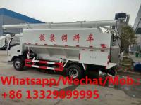 China new best price YUEJIN 130hp diesel 12cbm 5-6tons bulk feed transported vehicle, farm-oriented feed pellet tanker truck for sale
