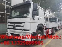 China Customized SINO TRUK HOWO 5T knuckle crane boom mounted on cargo truck for overseas clients, cargo truck with crane for sale