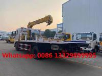 China Dongfeng tianjin 4*2 LHD 8T flatbed wrecker towing truck with telescopic crane boom, Good price breakdown recovery truck for sale