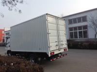 China Customized FOTON AUMARK 4*2 LHD Light duty 108hp diesel cargo van truck for sale, Good price corrugated board lorry van for sale