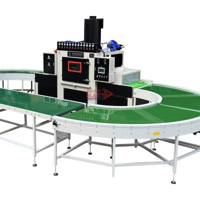 China Conveyor Type Automatic Sand Blasting Machine for sale