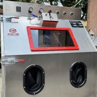 China Wet Blasting Cabinet with Water Heating System for sale