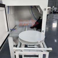 China Turntable Wet Sand Blasting Machines Dust Free Sandblasting Machine for sale