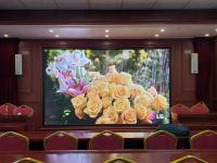 China HD Advertising Indoor LED Display Screen Full Color 16bit Brightness for sale