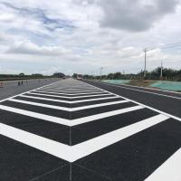 China Reflective Thermoplastic Road Marking Paint Excellent Weather Resistance Low Maintenance For Highway Traffic Safety for sale