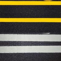 China Efficiently Reflective Hot Melt Road Marking Paint With 10% Premixed Glass Beads for sale