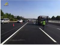 China White Yellow Reflective Pavement Thermoplastic Road Marking Coating Spray Application Thermoplastic Road Paint for sale