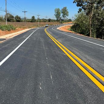 China Thermoplastic Paint Pavement Road Reflective Markings 30% Glass Beads High Whiteness Road Marking Paint for sale
