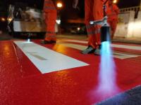 China Fast Drying Crack Resistant Anti Slip Preformed Thermoplastic Road Markings and Hot Melt Traffic Line Paint for sale
