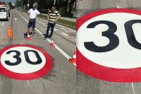China Vibrant Preformed Thermoplastic Road Markings for Creative Pavement Design and Traffic Safety for sale