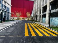 China Yellow Thermoplastic Kerb and No-Parking Line Marking Paint for Highway Lane Separation for sale