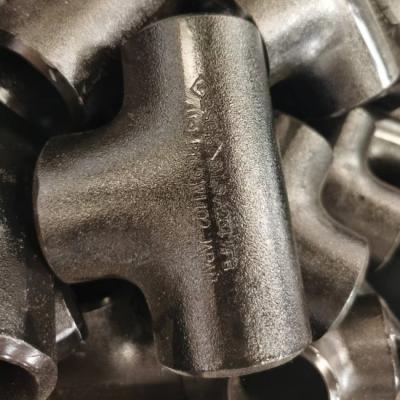 China ASTM A234 WPB B16.9 Carbon Steel Equal Tee 1/2