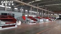 China Screening and separation wet silica sand dehydrating vibrating dewatering machine for sale