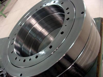 China XR882055 Crossed Tapered Roller Bearing 901.7x1117.6x82.55mm for Machine Tools for sale