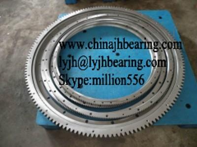 China Custom Slewing Bearing for Heavy Industry ISO9001 Ball Roller Type 1m Diameter for sale