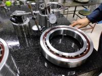 China 7028AC Angular Contact Ball Bearing 140x240x33mm for Turning Center Spindle for sale