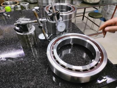 China 7064c/AC/B High-Speed Angular Contact Ball Bearings 320*480*74mm for sale