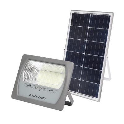 China Bridgelux 300W Solar Flood Light IP66 Waterproof 20000LM Solar Courtyard Lamp for sale