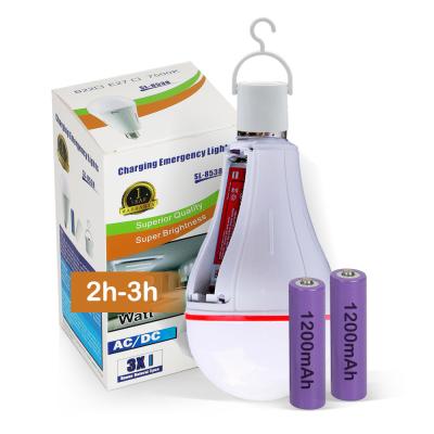 China SMD5730 Outdoor Emergency LED Bulb 20W 2400mAh Rechargeable Battery Charging for sale