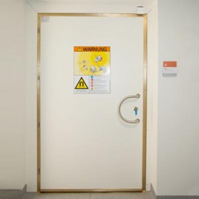 China High Shielding Effectiveness Rf Shielded Doors 1.2m*2.1m Hospital for sale