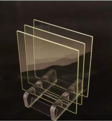 China Industrial Radiation Protection Lead Glass Light Transmittance ≥90% Radiographic ≥99.97% for sale