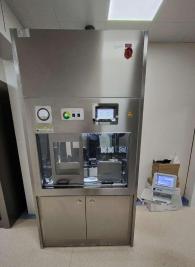 China Shielding Gamma And X-ray Radiation F18 Hot Cell Equipped With Active Carbon Filter Ensuring Radiation Protection And Air Control for sale