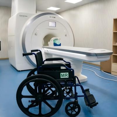 China MRI-Safe Non-Magnetic Transport Wheelchair with 3 Tesla Safe Foldable Frame and Lightweight Aluminum for sale
