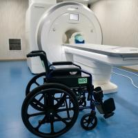 China Heavy Duty Non Magnetic Wheelchair with Seat Width 45 Cm and Parent Push Handle for Pediatric MRI Transport for sale