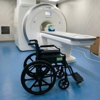 China Foldable Non Magnetic Wheelchair MRI Compatible Lightweight for Medical Use for sale