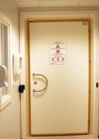 China 4ft X 8ft RF Shielded Doors Brass Mesh Cabinet Installation Pneumatic Copper Metal for sale