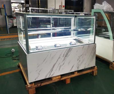 China 45° Mitre Joint of Font And Top Glass Design Cake Showcase Chiller Cake Display for sale