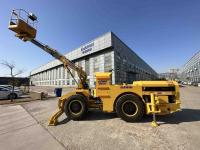 China Compact Lifting platform  vehicles  Diesel  engine  underground operation equipment  200 kg weight lifting for sale