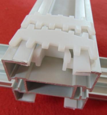 China XL44 ALUMINIUM MODULAR CONVEYOR SYSTEM PLAIN WHITE COLOR  FLEXIBLE CONVEYOR SYSTEM for sale